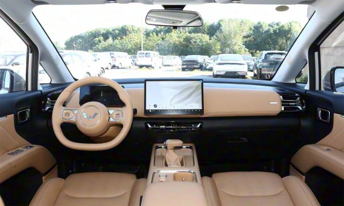 Wuling Xingguang 730 - MPV rẻ nhất Trung Quốc, giá 10.200 USD